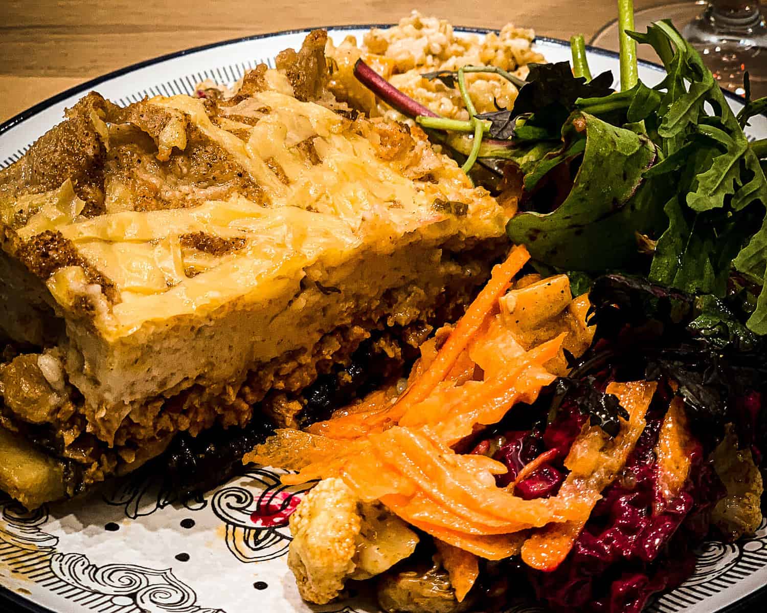 VEGAN IN GREECE - FLY ME TO THE VEGAN BUFFET